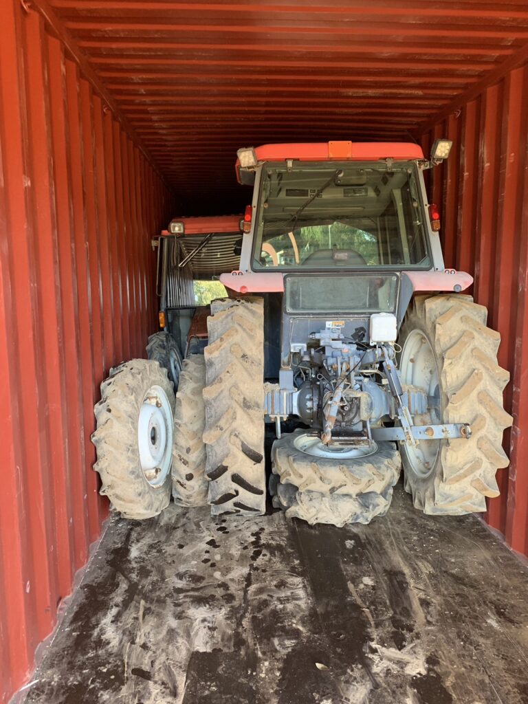 Efficient Packing of Agricultural Equipment and tractor